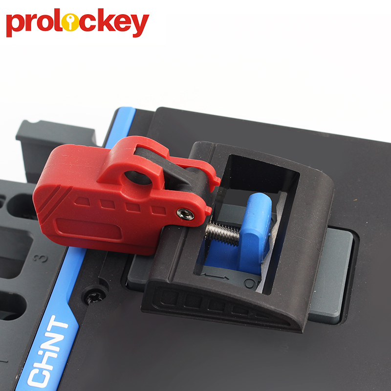 Step-by-Step Guide to Using Circuit Breaker Lockout Safely